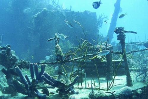 25 Stunning Sunken Ships That You’ll Want To Visit